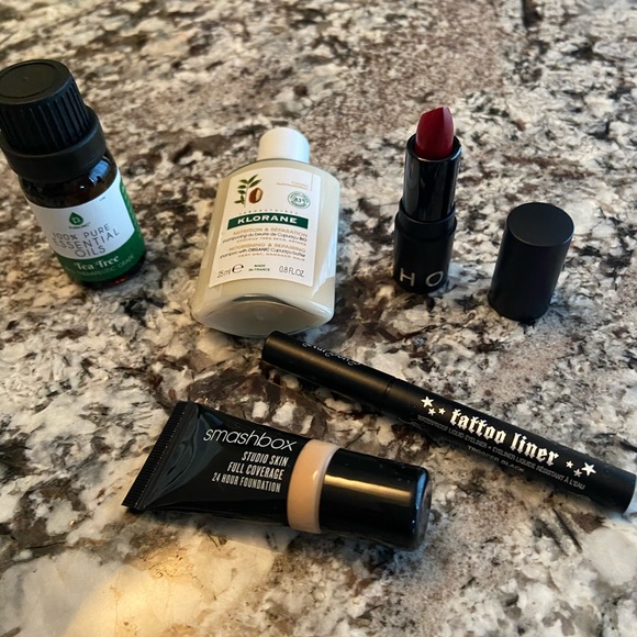 Accessories | Newtea Tree Essential Oil Sample Set W Bag | Poshmark